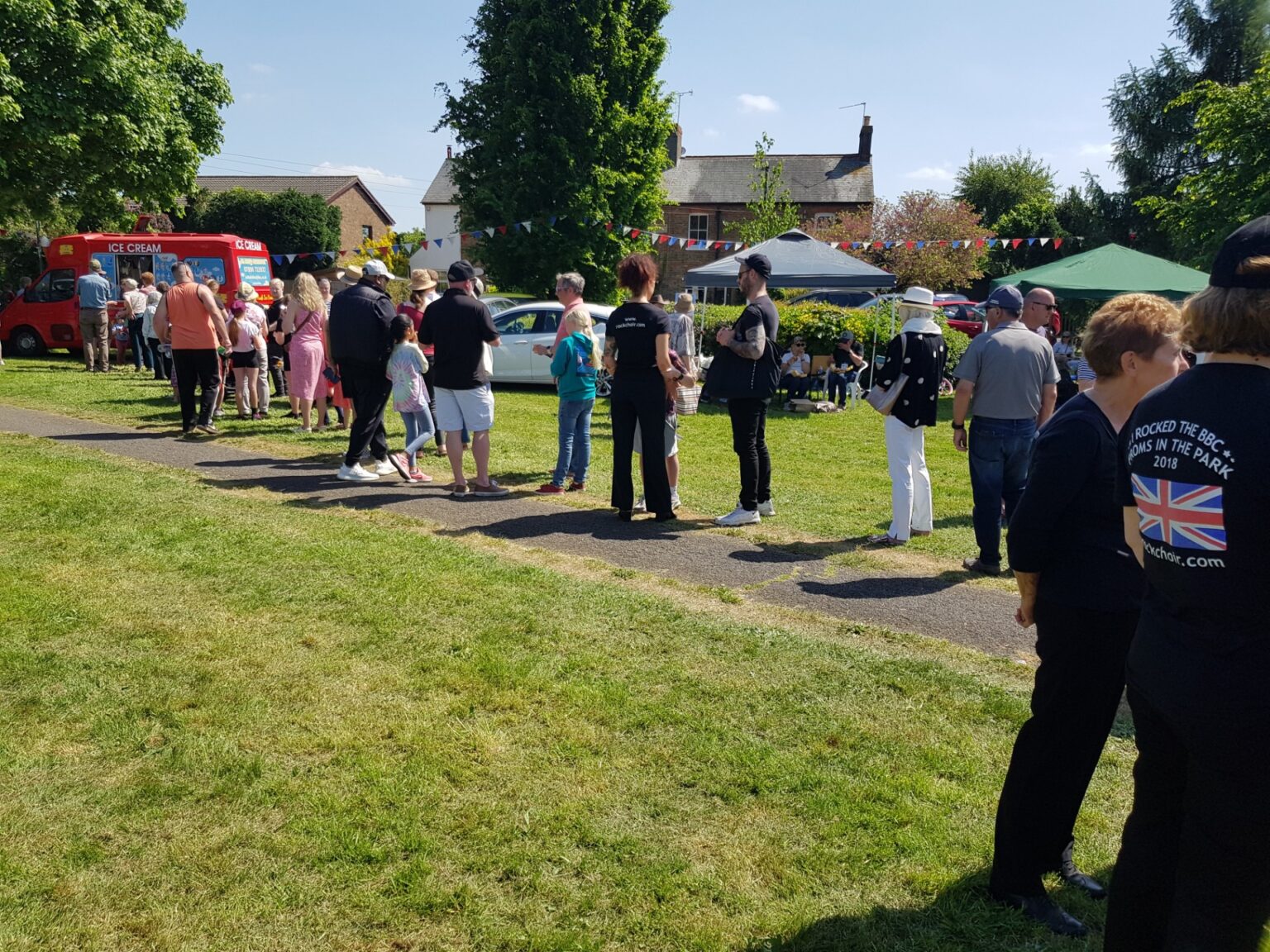 Ice Cream Van Hire | Services | Lollie Dollies