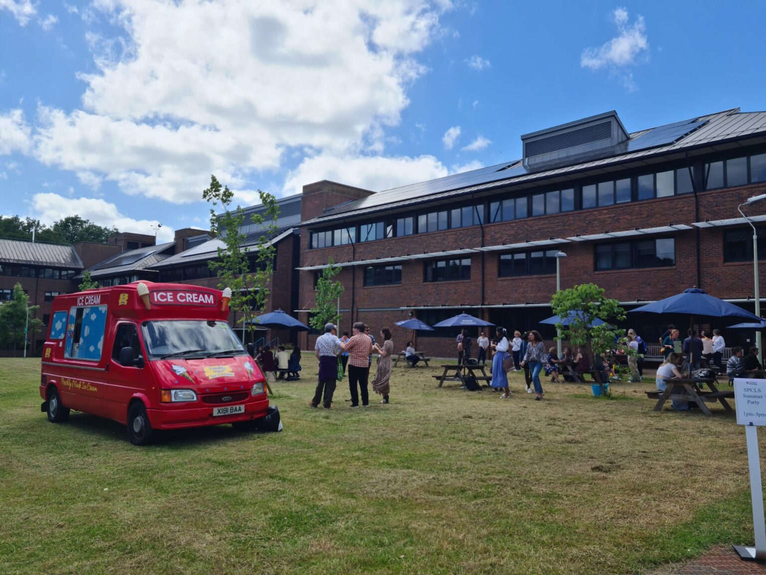 Ice Cream Van Hire | Corporate | Lollie Dollies